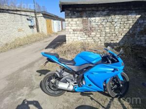 Ямаха YZF R125 2008 в Рига, объемом двигателя 0.13 л и пробегом 0 тыс. км за 1800 €, фото  на AUTOMOTO.COM.LV