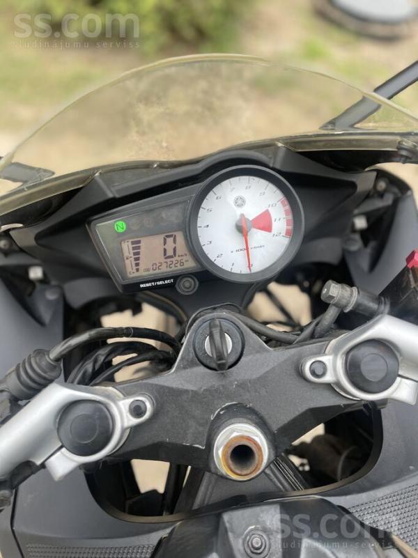 Ямаха YZF R125 2008 в Тельшяй, объемом двигателя 0.13 л и пробегом 0 тыс. км за 1900 €, фото 10 на AUTOMOTO.COM.LV