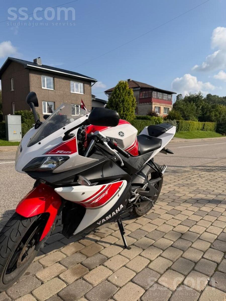 Ямаха YZF R125 2008 в Талси, объемом двигателя 0.13 л и пробегом 0 тыс. км за 1500 €, фото 1 на AUTOMOTO.COM.LV