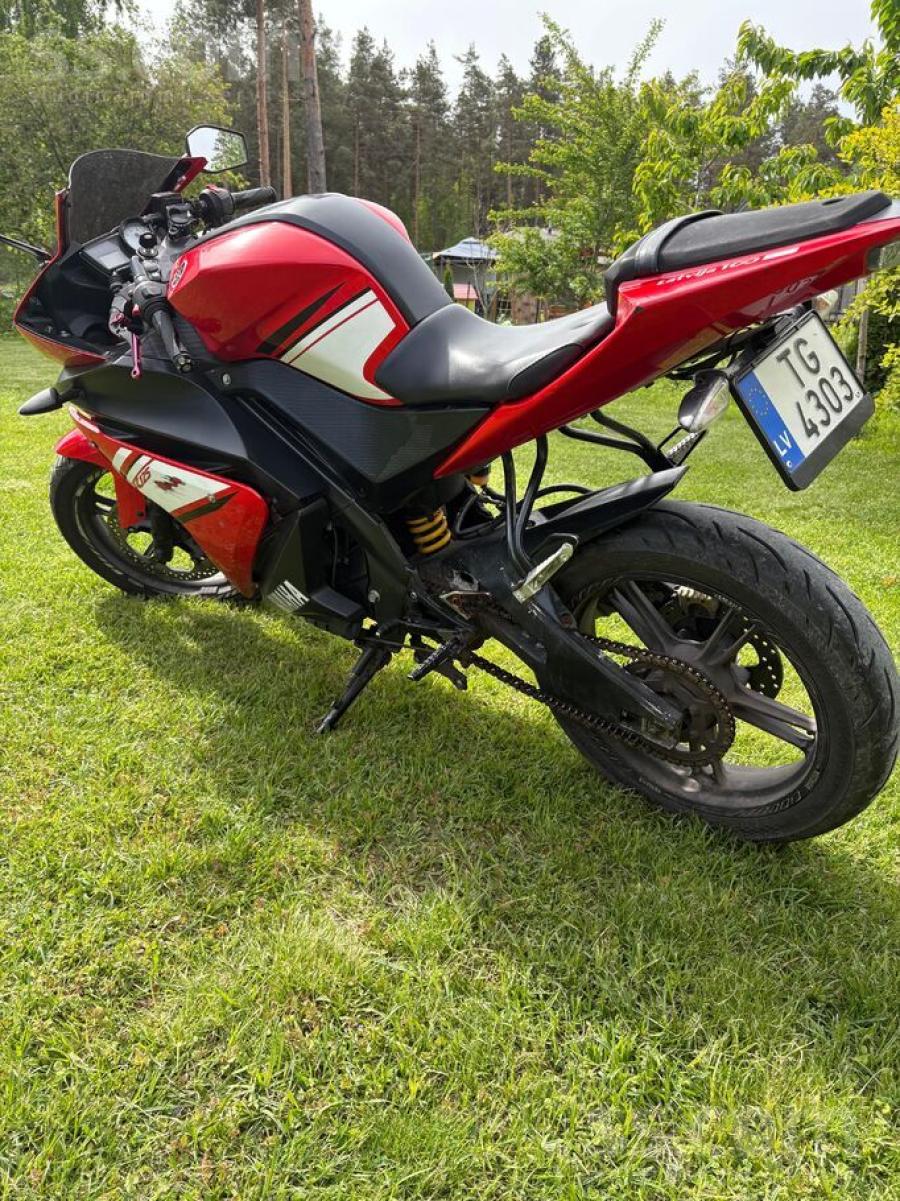 Yamaha YZF R125 2009 Rīga, ar dzinēja tilpumu 0.13 L un nobraukumu 0 tūkst. km par 2905 €, foto 5 vietnē AUTOMOTO.COM.LV