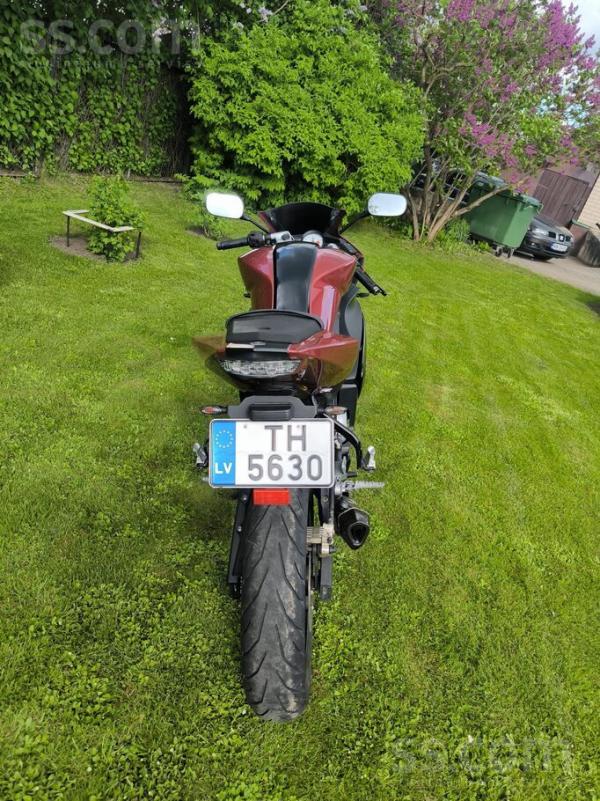 Yamaha YZF R125 2009 Ogre, ar dzinēja tilpumu 0.13 L un nobraukumu 0 tūkst. km par 2300 €, foto 2 vietnē AUTOMOTO.COM.LV
