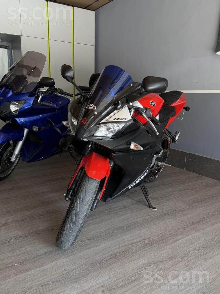 Yamaha YZF R125 2009 Tukums, ar dzinēja tilpumu 0.13 L un nobraukumu 0 tūkst. km par 2000 €, foto 3 vietnē AUTOMOTO.COM.LV