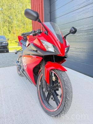 Yamaha YZF R125 2009 in Talsi, with an engine capacity of 0.13 L and mileage of 0 thousand km for 2300 €, photo 1 on AUTOMOTO.COM.LV