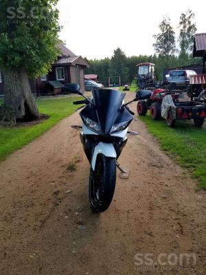Yamaha YZF R125 2009 Valmiera, ar dzinēja tilpumu 0.13 L un nobraukumu 0 tūkst. km par 1890 €, foto 3 vietnē AUTOMOTO.COM.LV