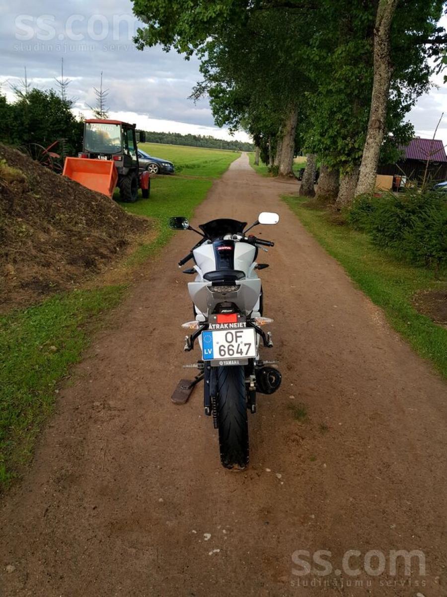 Yamaha YZF R125 2009 Valmiera, ar dzinēja tilpumu 0.13 L un nobraukumu 0 tūkst. km par 1890 €, foto 8 vietnē AUTOMOTO.COM.LV