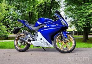 Yamaha YZF R125 2010 in Riga, with an engine capacity of 0.13 L and mileage of 0 thousand km for 2100 €, photo 4 on AUTOMOTO.COM.LV