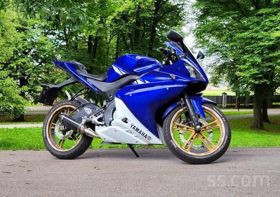 Yamaha YZF R125 2010 in Riga, with an engine capacity of 0.13 L and mileage of 0 thousand km for 2100 €, photo 4 on AUTOMOTO.COM.LV