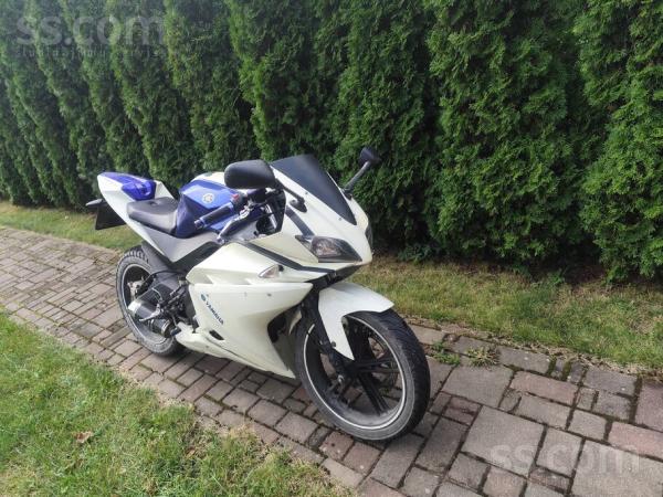 Yamaha YZF R125 2010 Jēkabpils, ar dzinēja tilpumu 0.13 L un nobraukumu 0 tūkst. km par 1600 €, foto 1 vietnē AUTOMOTO.COM.LV