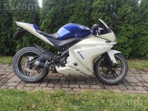 Ямаха YZF R125 2010 в Екабпилс, объемом двигателя 0.13 л и пробегом 0 тыс. км за 1600 €, фото 3 на AUTOMOTO.COM.LV