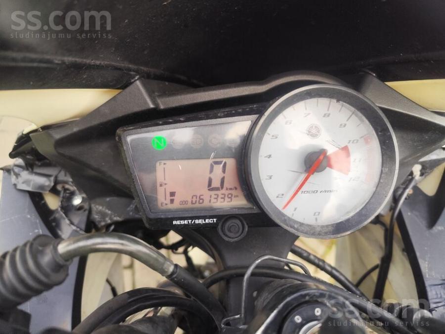 Ямаха YZF R125 2010 в Екабпилс, объемом двигателя 0.13 л и пробегом 0 тыс. км за 1600 €, фото 8 на AUTOMOTO.COM.LV