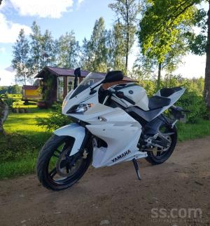 Ямаха YZF R125 2010 в Валмиера, объемом двигателя 0.13 л и пробегом 0 тыс. км за 2099 €, фото 3 на AUTOMOTO.COM.LV