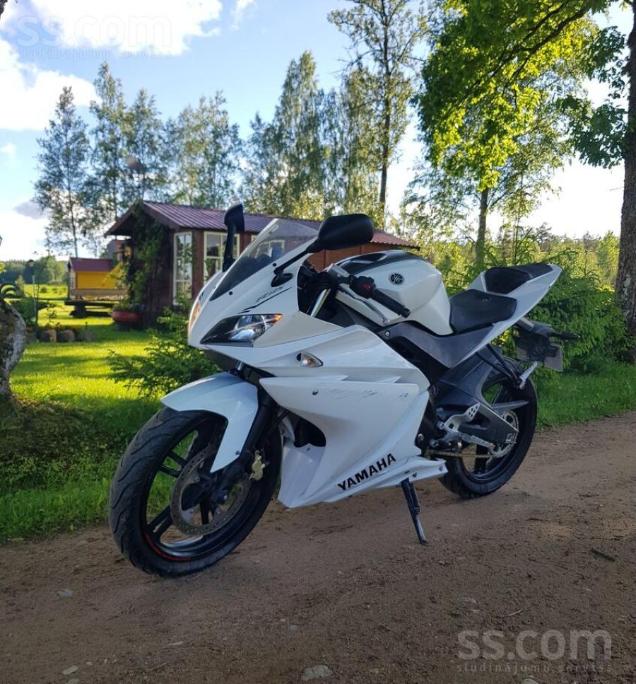 Ямаха YZF R125 2010 в Валмиера, объемом двигателя 0.13 л и пробегом 0 тыс. км за 2099 €, фото 3 на AUTOMOTO.COM.LV