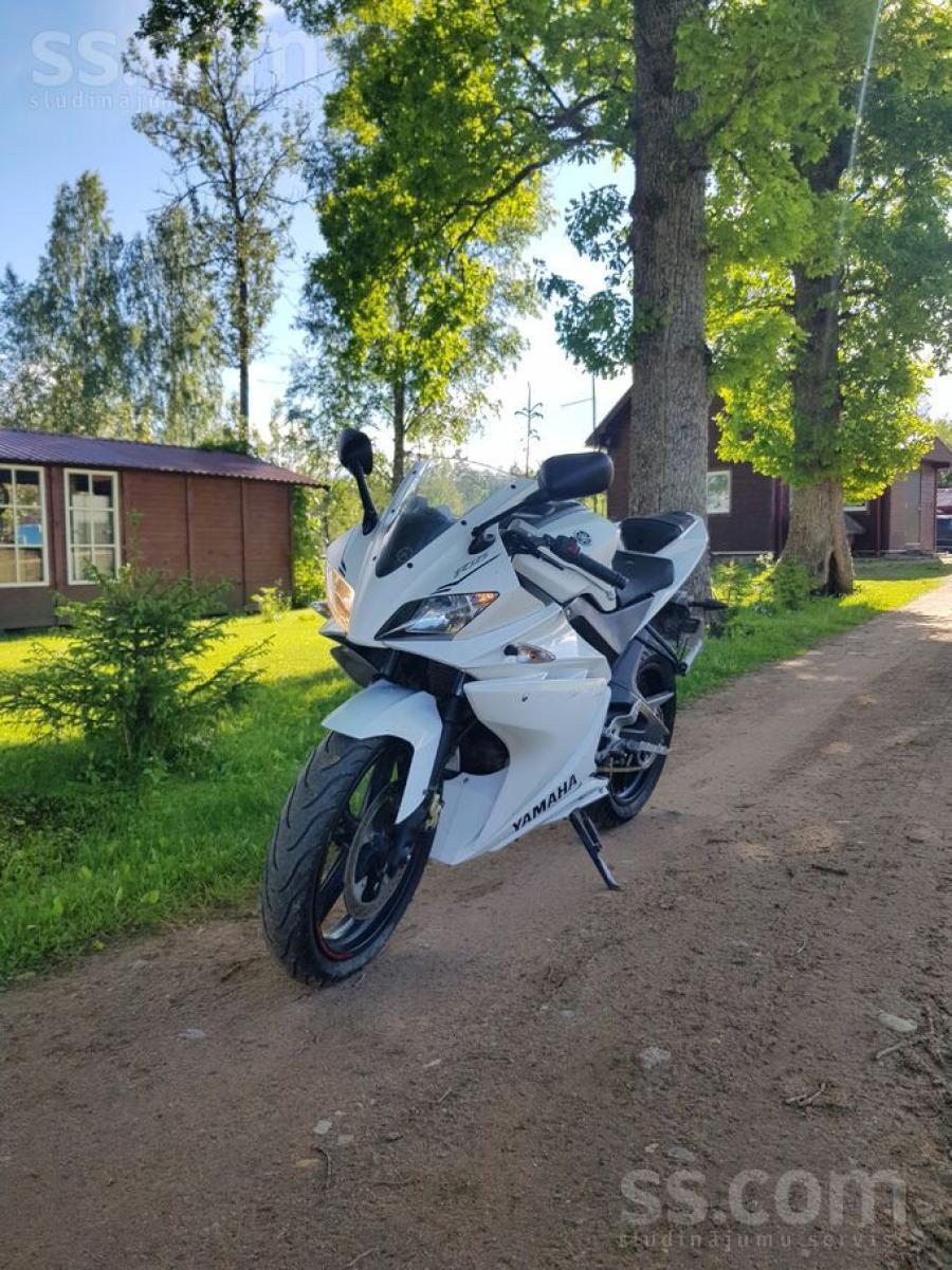 Ямаха YZF R125 2010 в Валмиера, объемом двигателя 0.13 л и пробегом 0 тыс. км за 2099 €, фото 4 на AUTOMOTO.COM.LV