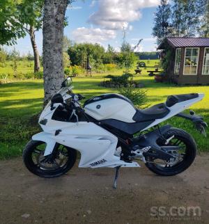 Ямаха YZF R125 2010 в Валмиера, объемом двигателя 0.13 л и пробегом 0 тыс. км за 2099 €, фото 5 на AUTOMOTO.COM.LV