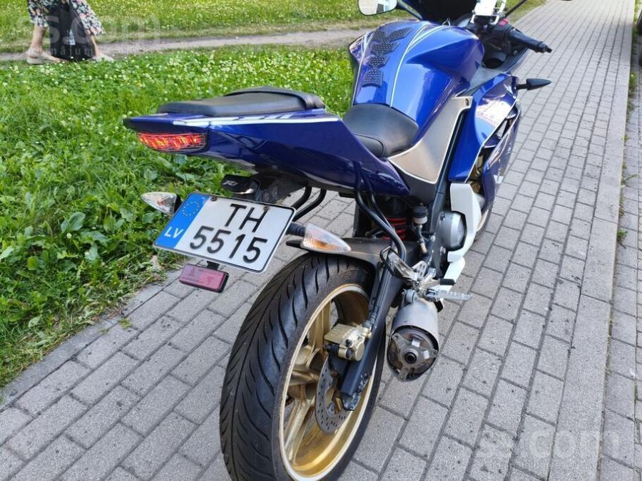 Yamaha YZF R125 2012 Rīga, ar dzinēja tilpumu 0.13 L un nobraukumu 0 tūkst. km par 1500 €, foto 5 vietnē AUTOMOTO.COM.LV
