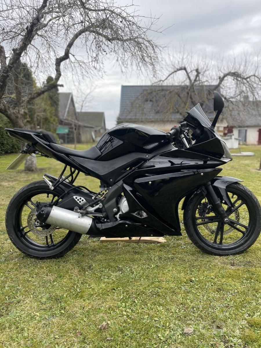 Ямаха YZF R125 2014 в Тельшяй, объемом двигателя 0.13 л и пробегом 0 тыс. км за 2000 €, фото 5 на AUTOMOTO.COM.LV