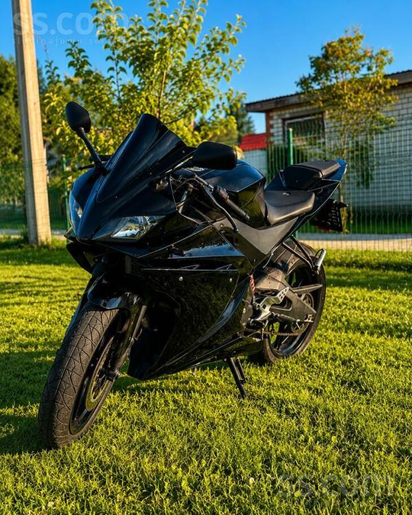 Yamaha YZF R125 2014 Jelgava, ar dzinēja tilpumu 0.13 L un nobraukumu 0 tūkst. km par 2599 €, foto 1 vietnē AUTOMOTO.COM.LV