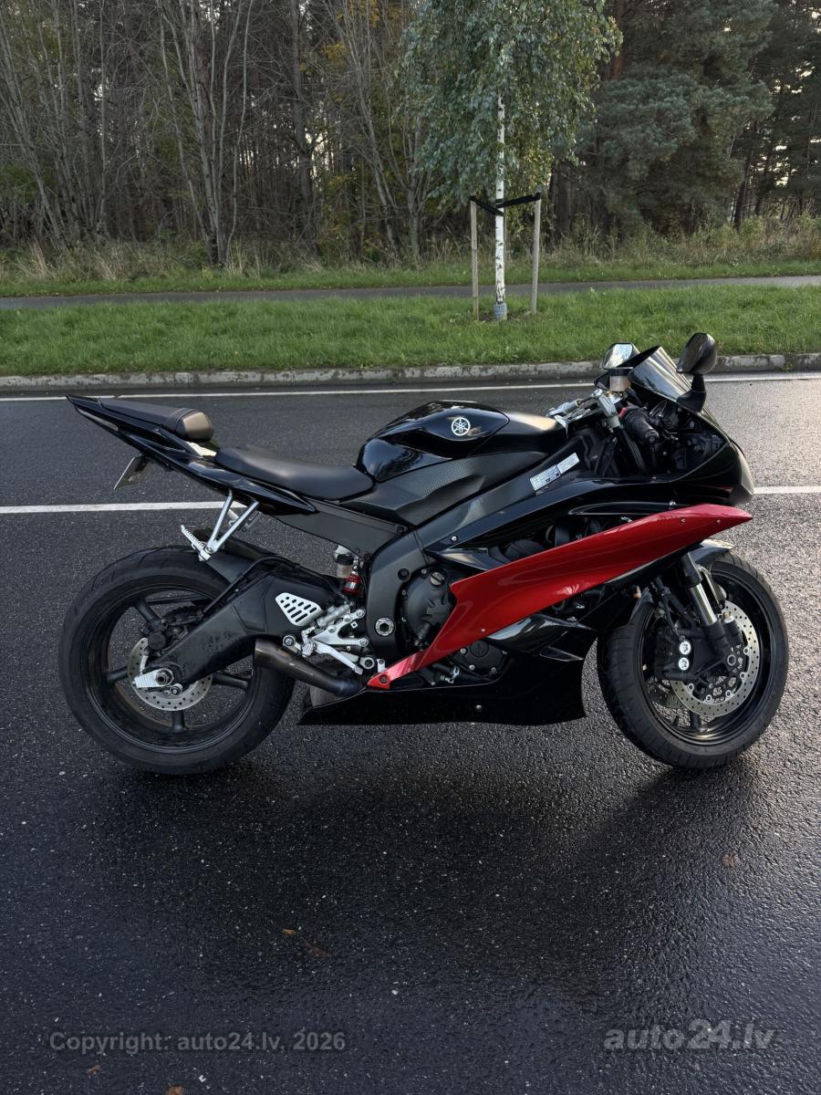 Черный Ямаха YZF R6 2007 в Таллин, объемом двигателя 0.60 л и пробегом 33 тыс. км за 6800 €, фото 4 на AUTOMOTO.COM.LV
