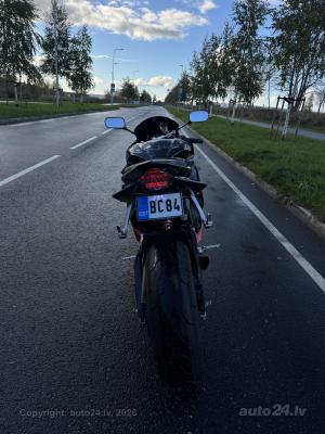 Черный Ямаха YZF R6 2007 в Таллин, объемом двигателя 0.60 л и пробегом 33 тыс. км за 6800 €, фото 6 на AUTOMOTO.COM.LV