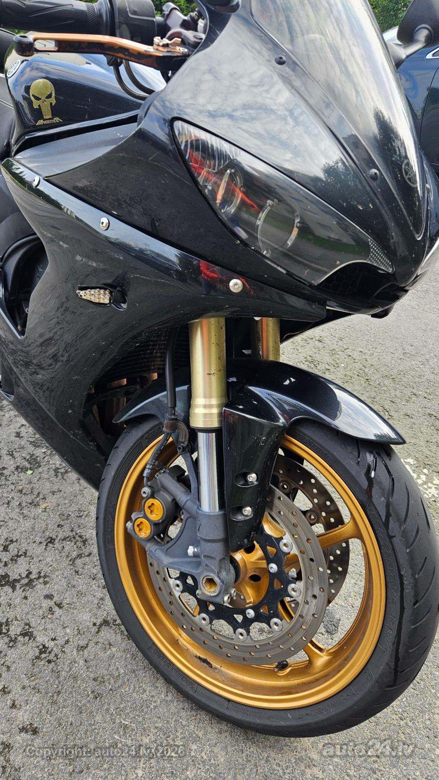 Черный Ямаха YZF R6 2007 в Таллин, объемом двигателя 0.60 л и пробегом 57 тыс. км за 4800 €, фото 5 на AUTOMOTO.COM.LV