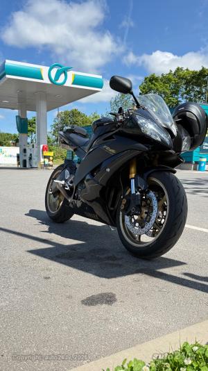 Black Yamaha YZF R6 2009 in Narva, with an engine capacity of 0.60 L and mileage of 36 thousand km for 5400 €, photo  on AUTOMOTO.COM.LV