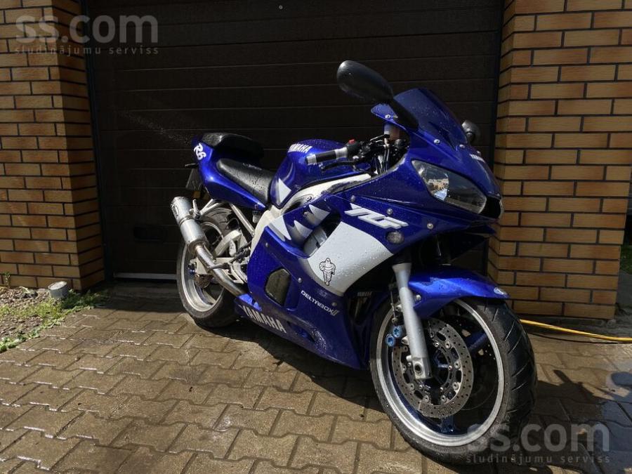 Yamaha YZF R6 2000 Tukums, ar dzinēja tilpumu 0.60 L un nobraukumu 0 tūkst. km par 3000 €, foto 1 vietnē AUTOMOTO.COM.LV