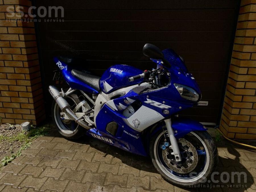Yamaha YZF R6 2000 Tukums, ar dzinēja tilpumu 0.60 L un nobraukumu 0 tūkst. km par 3000 €, foto 3 vietnē AUTOMOTO.COM.LV