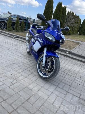 Yamaha YZF R6 2000 Talsi, ar dzinēja tilpumu 0.60 L un nobraukumu 0 tūkst. km par 2499 €, foto  vietnē AUTOMOTO.COM.LV