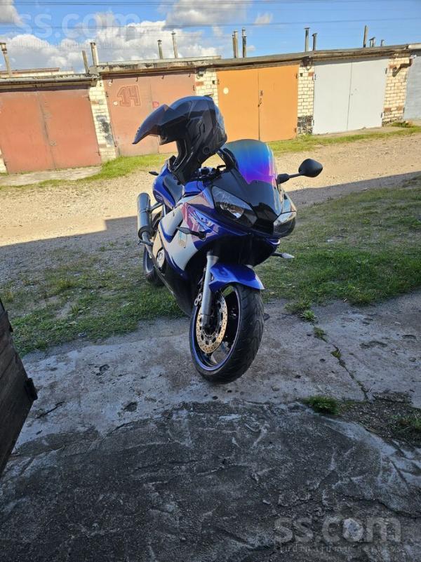 Yamaha YZF R6 2002 in Daugavpils on AUTOMOTO.COM.LV Yamaha YZF R6 2002 in Daugavpils, with an engine capacity of 0.60 L and mileage of 0 thousand km for 2300 €, photo 1 on AUTOMOTO.COM.LV