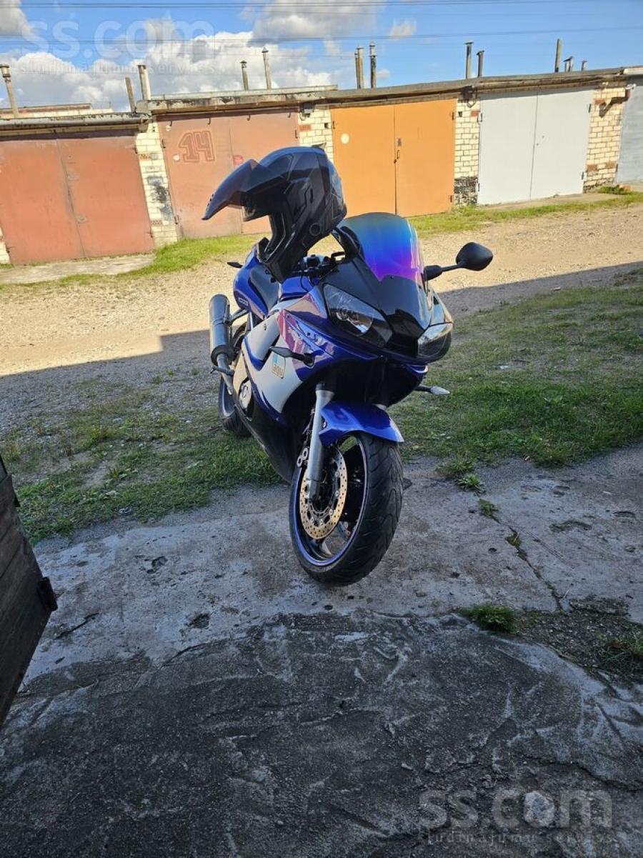 Ямаха YZF R6 2002 в Даугавпилс, объемом двигателя 0.60 л и пробегом 0 тыс. км за 2300 €, фото 1 на AUTOMOTO.COM.LV