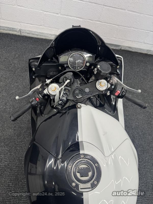 Yamaha YZF R6 2007 in Tallinn, with an engine capacity of 0.60 L and mileage of 38 thousand km for 5200 €, photo 7 on AUTOMOTO.COM.LV