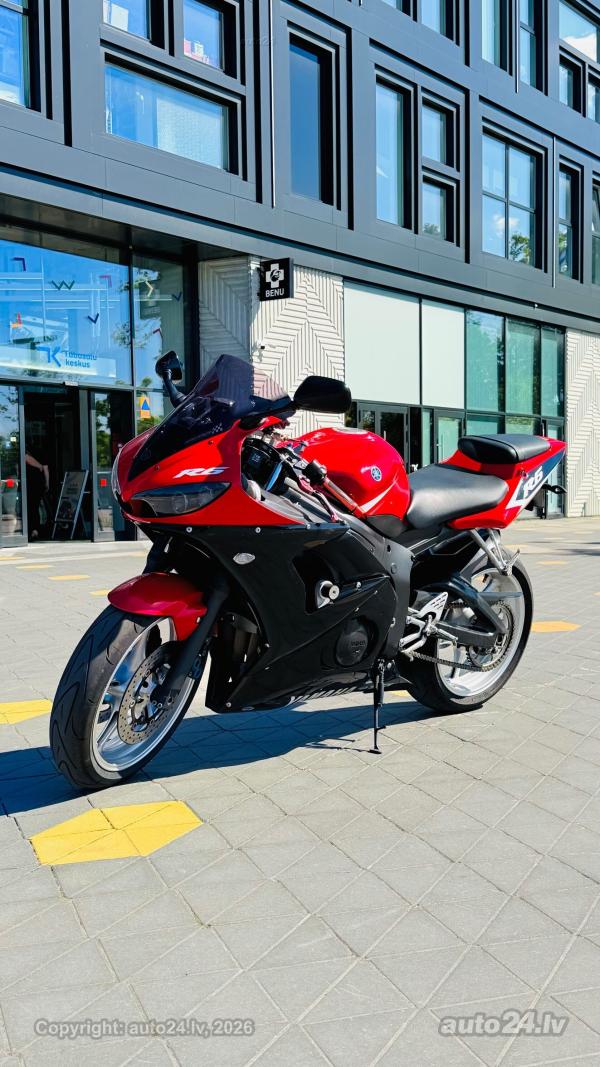 Sarkans Yamaha YZF R6 2004 Tallina, ar dzinēja tilpumu 0.60 L un nobraukumu 58 tūkst. km par 3200 €, foto 1 vietnē AUTOMOTO.COM.LV