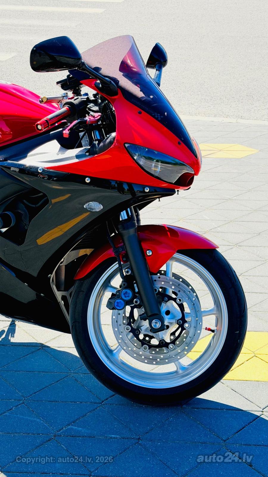 Красный Ямаха YZF R6 2004 в Таллин, объемом двигателя 0.60 л и пробегом 58 тыс. км за 3200 €, фото 5 на AUTOMOTO.COM.LV