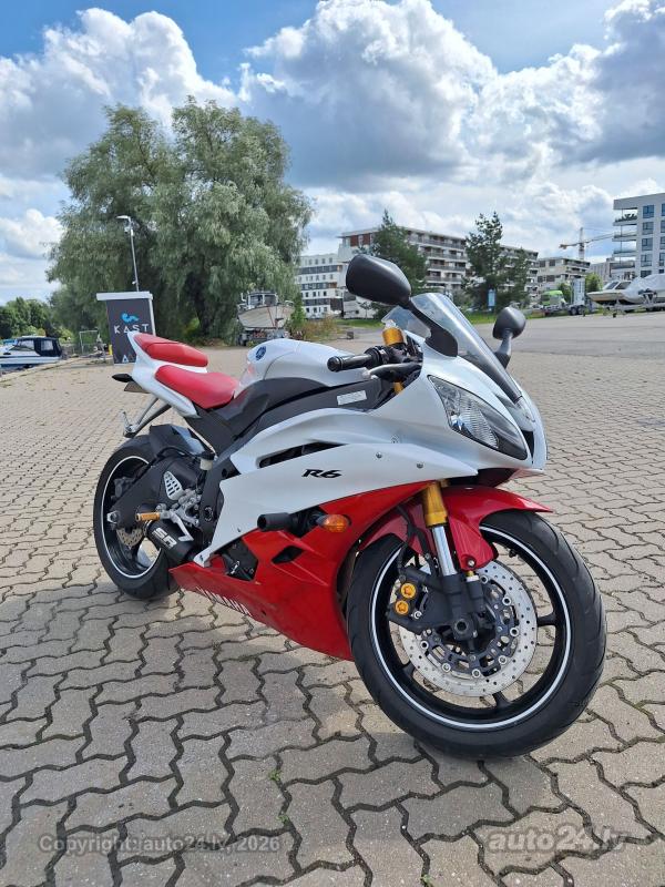Yamaha YZF R6 2006 Tallina vietnē Sarkans Yamaha YZF R6 2006 Tallina, ar dzinēja tilpumu 0.60 L un nobraukumu 44 tūkst. km par 5700 €, foto 8 vietnē AUTOMOTO.COM.LV