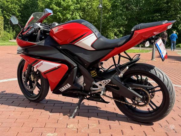 Red Yamaha YZF 2010 in Vilnius, with an engine capacity of 0.13 L and mileage of 39 thousand km for 2300 €, photo 3 on AUTOMOTO.COM.LV