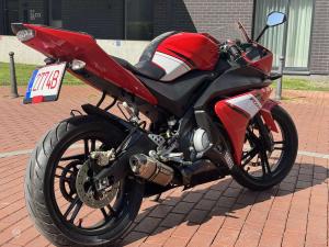 Red Yamaha YZF 2010 in Vilnius, with an engine capacity of 0.13 L and mileage of 39 thousand km for 2300 €, photo 7 on AUTOMOTO.COM.LV