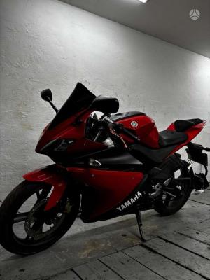 Red Yamaha YZF 2011 in Kaunas, with an engine capacity of 0.13 L and mileage of 30 thousand km for 1750 €, photo 4 on AUTOMOTO.COM.LV