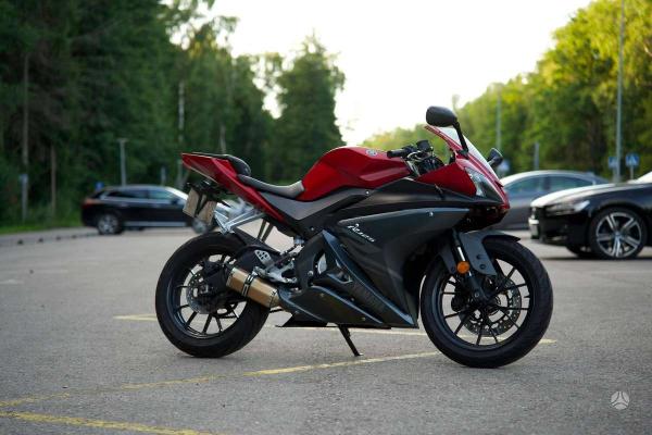 Red Yamaha YZF 2018 in Klaipeda, with an engine capacity of 0.13 L and mileage of 31 thousand km for 2650 €, photo 3 on AUTOMOTO.COM.LV