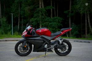 Red Yamaha YZF 2018 in Klaipeda, with an engine capacity of 0.13 L and mileage of 31 thousand km for 2650 €, photo 5 on AUTOMOTO.COM.LV