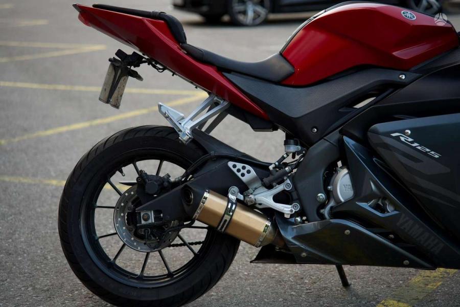 Red Yamaha YZF 2018 in Klaipeda, with an engine capacity of 0.13 L and mileage of 31 thousand km for 2650 €, photo 6 on AUTOMOTO.COM.LV