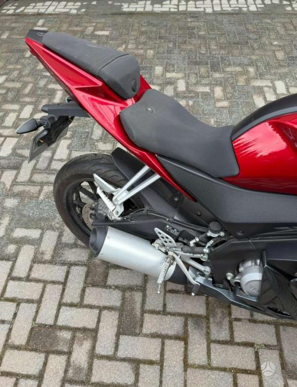 Red Yamaha YZF 2019 in Vilnius, with an engine capacity of 0.12 L and mileage of 7 thousand km for 3000 €, photo 8 on AUTOMOTO.COM.LV