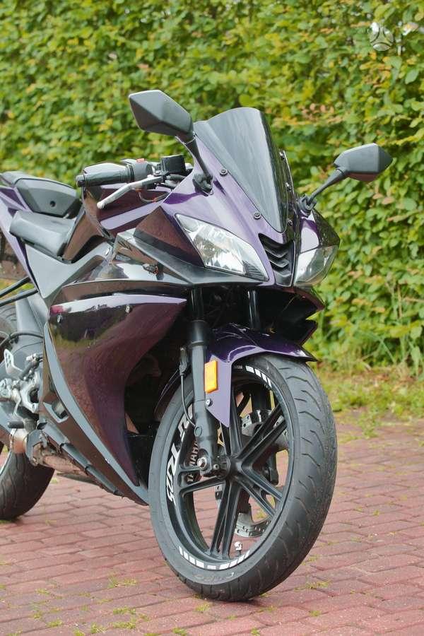 Violets Yamaha YZF 2010 Viļņa, ar dzinēja tilpumu 0.13 L un nobraukumu 41 tūkst. km par 1700 €, foto 7 vietnē AUTOMOTO.COM.LV