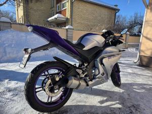 Violets Yamaha YZF 2011 Kauņa, ar dzinēja tilpumu 0.13 L un nobraukumu 35 tūkst. km par 1800 €, foto 5 vietnē AUTOMOTO.COM.LV