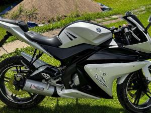 White Yamaha YZF 2008 in Vilnius, with an engine capacity of 0.12 L and mileage of 46 thousand km for 2000 €, photo 3 on AUTOMOTO.COM.LV
