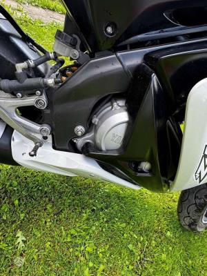 White Yamaha YZF 2008 in Vilnius, with an engine capacity of 0.12 L and mileage of 46 thousand km for 2000 €, photo 11 on AUTOMOTO.COM.LV