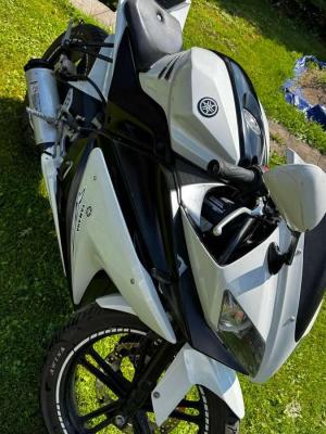 White Yamaha YZF 2008 in Vilnius, with an engine capacity of 0.12 L and mileage of 46 thousand km for 2000 €, photo 13 on AUTOMOTO.COM.LV