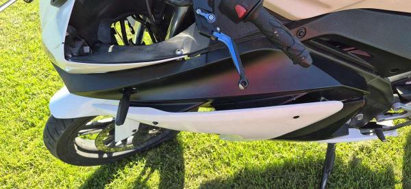 Balts Yamaha YZF 2008 Šilutė, ar dzinēja tilpumu 0.13 L un nobraukumu 29 tūkst. km par 1800 €, foto 6 vietnē AUTOMOTO.COM.LV