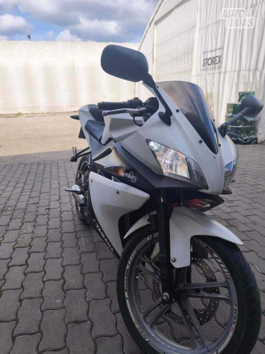 White Yamaha YZF 2009 in Kaunas, with an engine capacity of 0.13 L and mileage of 0 thousand km for 1850 €, photo 6 on AUTOMOTO.COM.LV