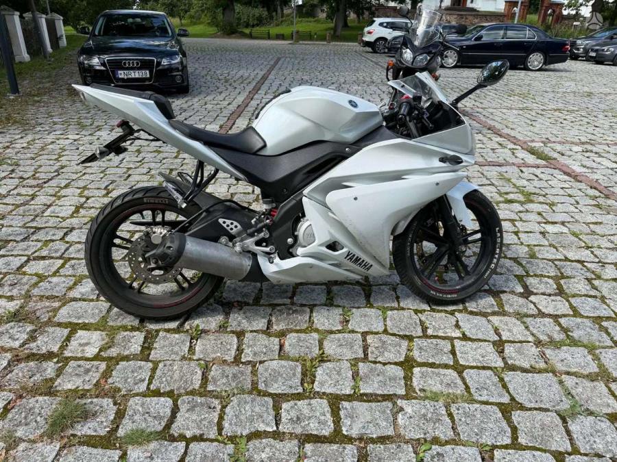Balts Yamaha YZF 2010 Šauļi, ar dzinēja tilpumu 0.13 L un nobraukumu 55 tūkst. km par 2200 €, foto 6 vietnē AUTOMOTO.COM.LV