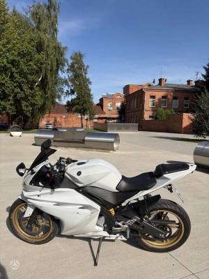 Balts Yamaha YZF 2011 Panevēža, ar dzinēja tilpumu 0.13 L un nobraukumu 30 tūkst. km par 1700 €, foto 6 vietnē AUTOMOTO.COM.LV